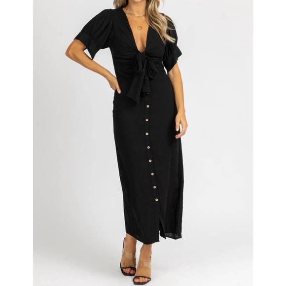 Malibu Bum | Dresses | New Malibu Bum Center Tie Cap Sleeve Maxi Dress ...